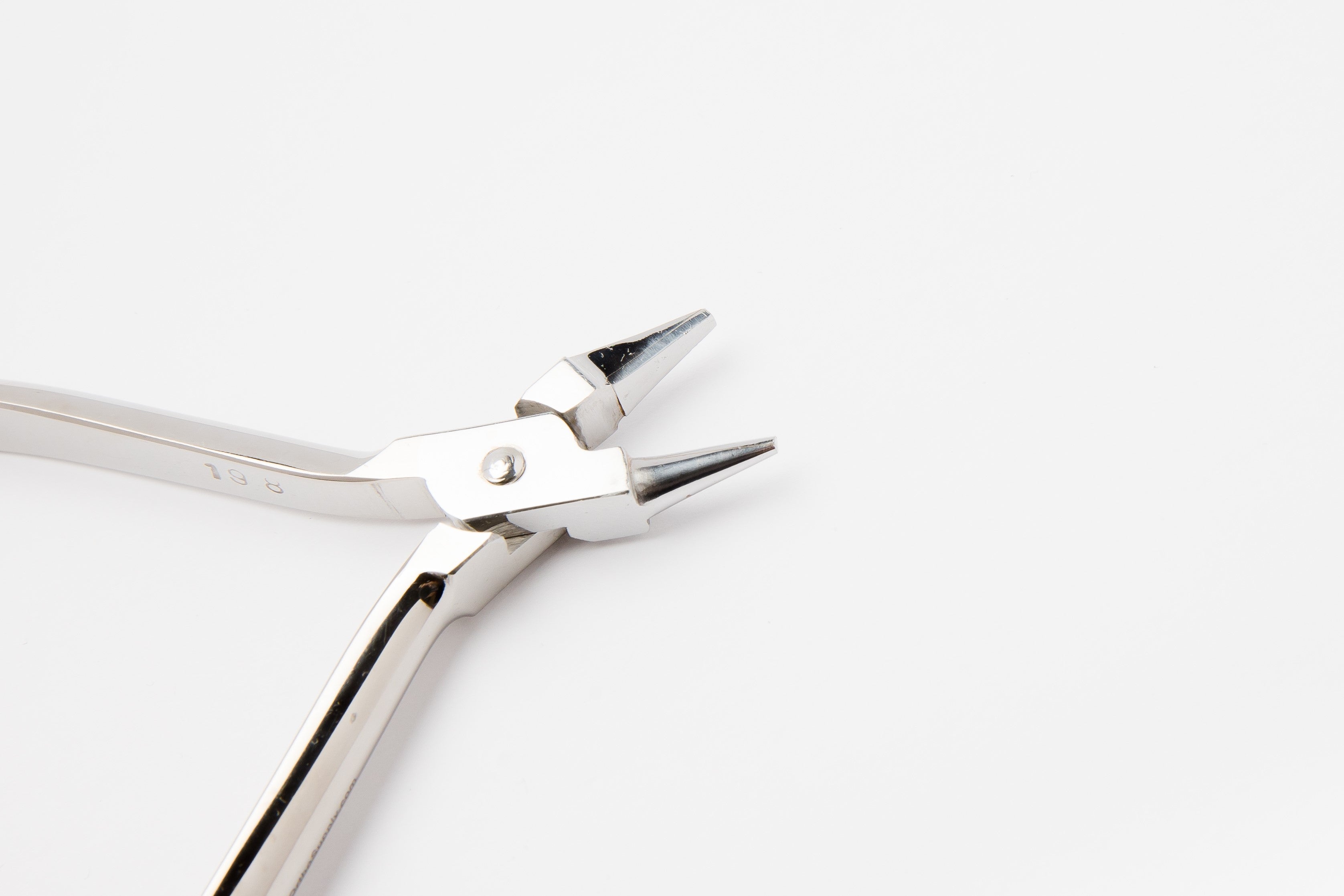 BirdBeak 139 Plier – Cx Orthodontic Supply