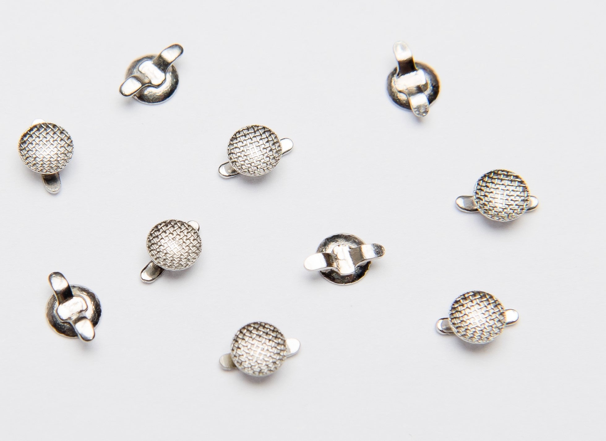 Bondable Cleats (Pack of 10) – Cx Orthodontic Supply